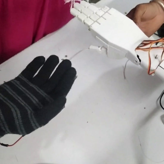 EMG Kit & 7DOF Robotic Arms - Innovatios Technology
